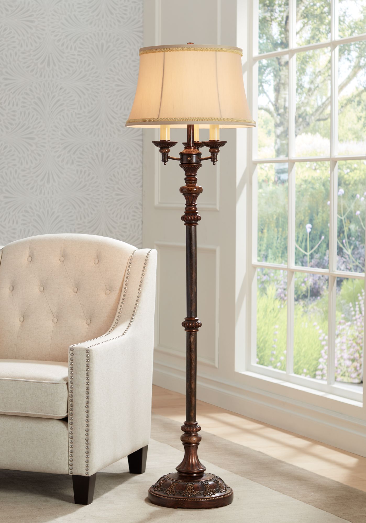 Traditional Floor Lamps