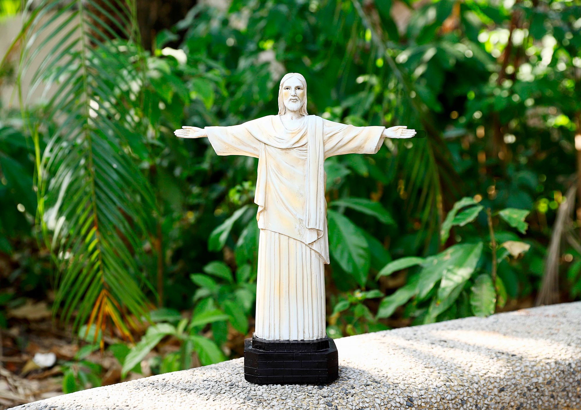 Jesus 15" High Off-White Statue with Solar LED Spotlight - #413N3 ...