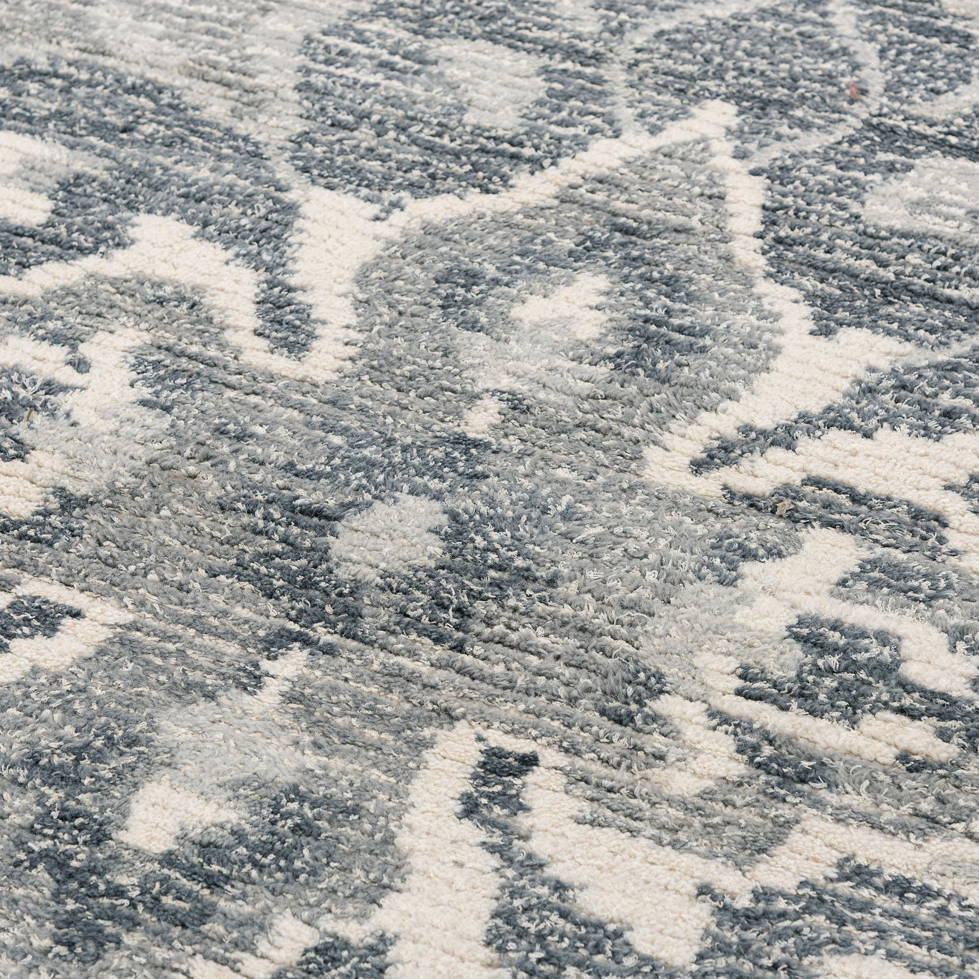 Serena SNA932 Gray Rectangular Area Rug - #017W2 | Lamps Plus