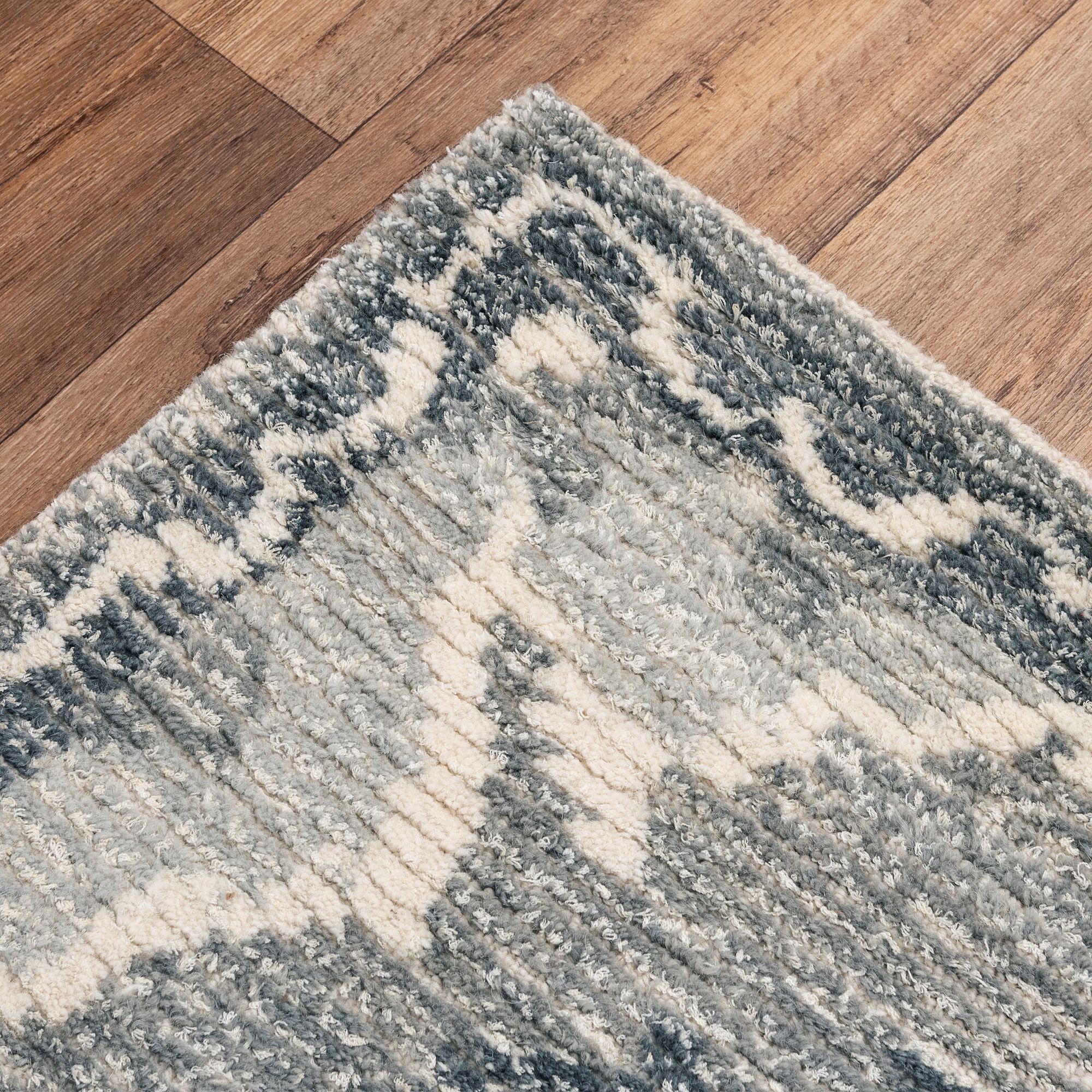 Serena SNA932 Gray Rectangular Area Rug - #017W2 | Lamps Plus